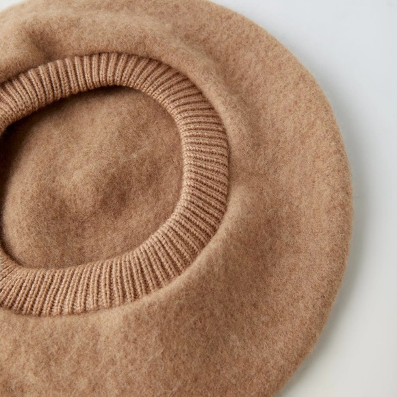 Zara | Accessories | Zara Girls Faux Fur Beret 64 Years | Poshmark